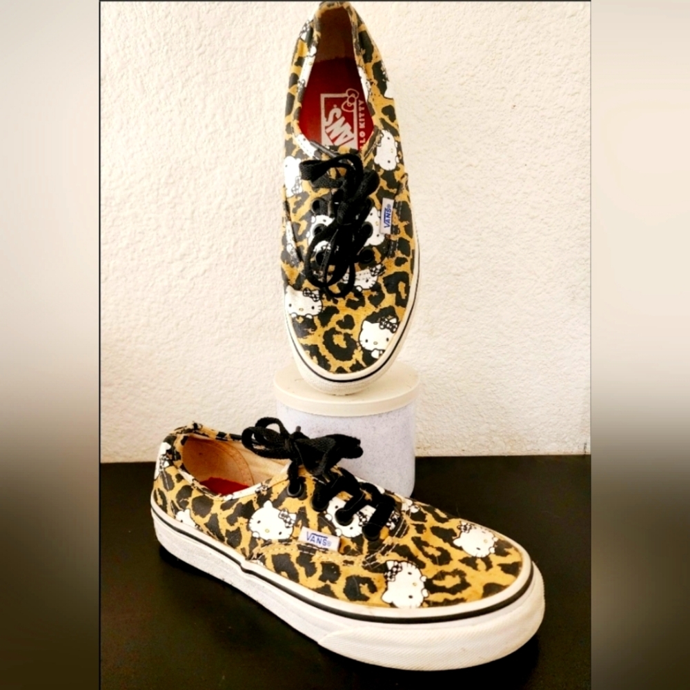 Vans X Sanrio Limited Edition Anniversary Hello Kitty - Gem